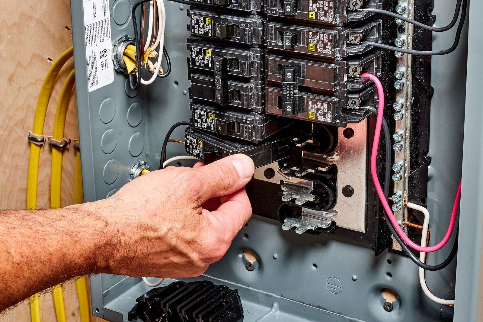 Commercial Electrical Circuit Breaker | Des Electrical